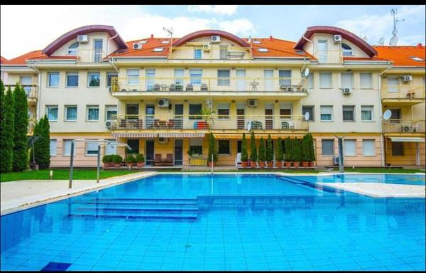 Hello Holiday Apartman - Hajdúszoboszló