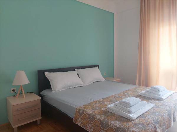 Sunny Lakeside Apartment - Ohrid