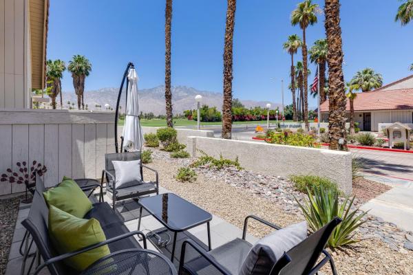 Palm Springs Abode With Pool Access, Near Golfing - Palm Springs, CA