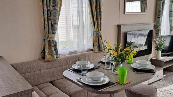 Hayling Island Holiday Park Holiday Home Sleeps 4 - Hayling Island