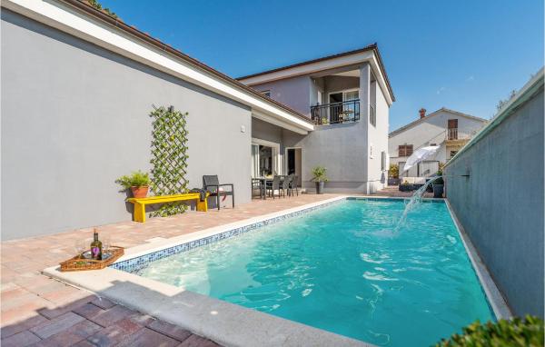 Nice Home In Privlaka With Wifi - Nin