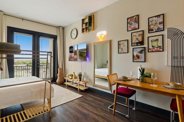 6min To Domain,12min Dt, Balcony And Free Parking - Cedar Park, TX
