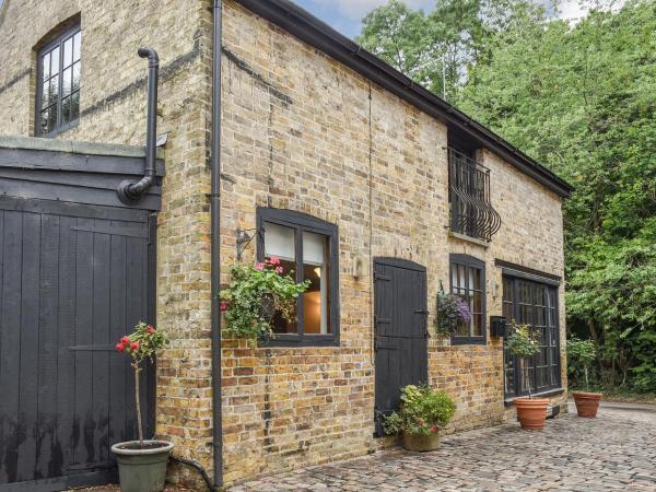 The Barn - Watford