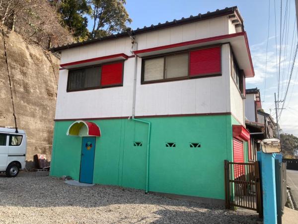 トトロ風のお風呂が自慢一軒貸切笑月楼ペットは要相談 - Kōchi