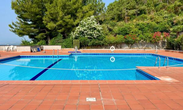 Bilocale Con Piscina Condominiale - Arenzano