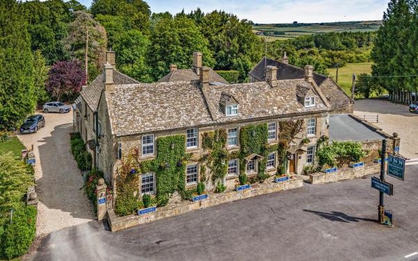 Inn For All Seasons - Burford