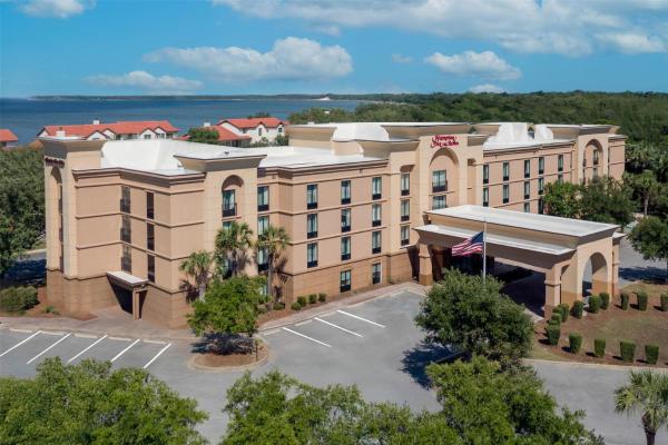 Hampton Inn & Suites Pensacola/gulf Breeze - Pensacola Beach, FL