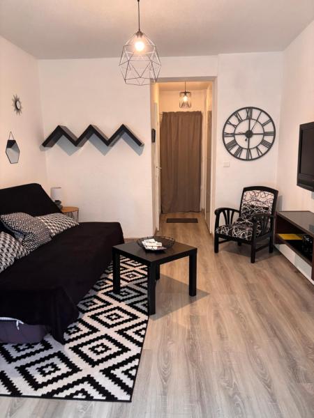 Joli Studio Proche Centre Ville Avec Parking - Bandol