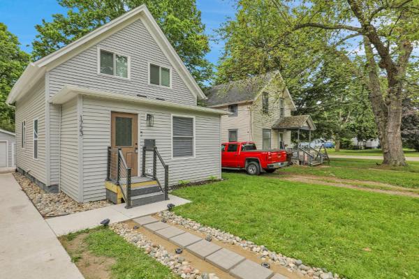Modern 3bdrm Near Downtown & Msu - Lansing, MI