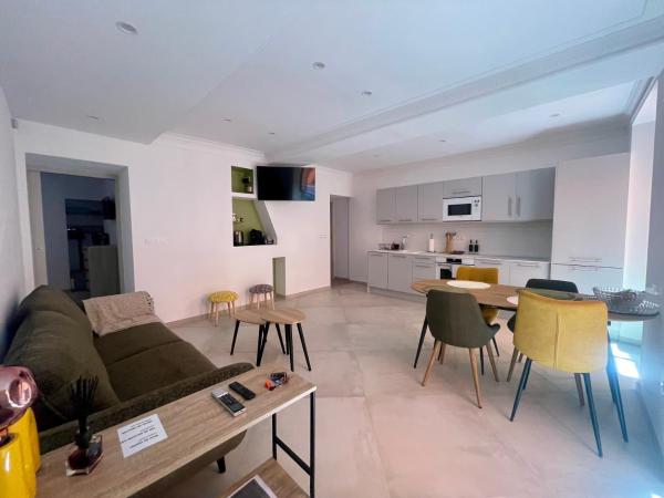 Appartement T3 Place Du Marché - Saint-Florent