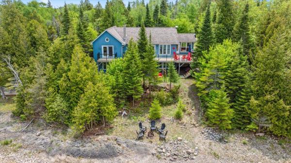 Tranquil 4br Waterfront Island Retreat - Bruce Peninsula