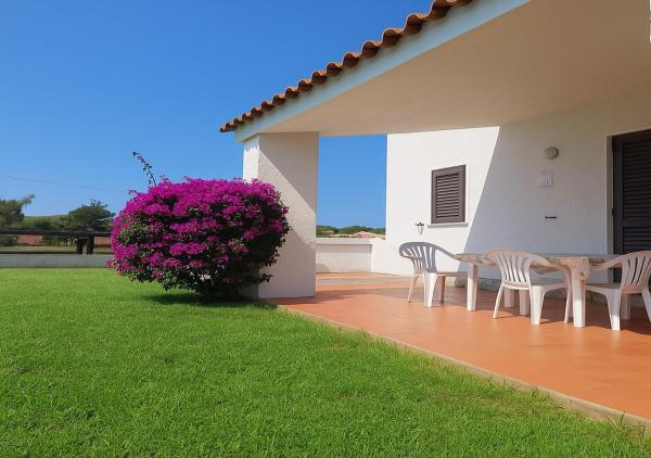 Carasau A 200m Dal Mare - Giardino Privato-bbq -Wi-fi -Parcheggio- Pet Friendly - Posada