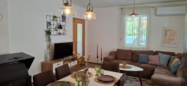 Apartment In A Mountain House In A Modern And Cozy Style, Garden And Terrace - Montenegro