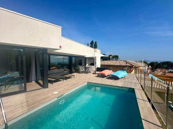 Conill - Espectacular Chalet Moderno Con Piscina - Tamariu