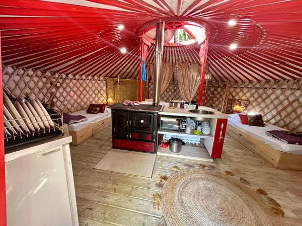 Ravissant Yourte Traditionnelle - Bretagne