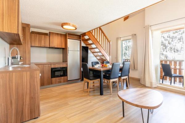 Duplex Vue Dégagée, Garage, Local à Ski, Wifi, 6 Pers - Isola