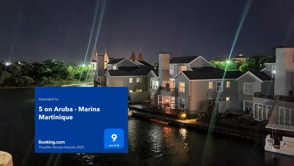 Spacious 3-bedroom Apartment On The Marina - 850m From The Beach! - Humansdorp