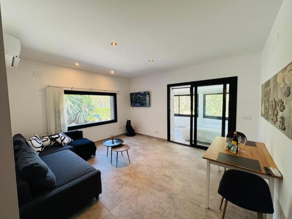 Vivaldi By Villa Chanel Boutique Apartments - Rincón de la Victoria