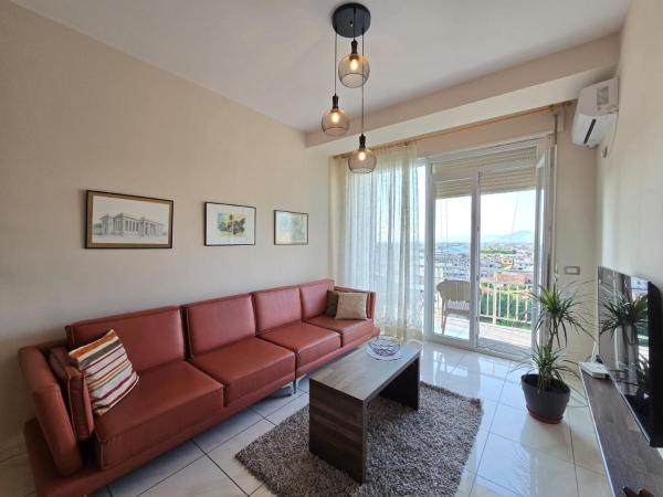 Feel Like Home 1 - Scutari