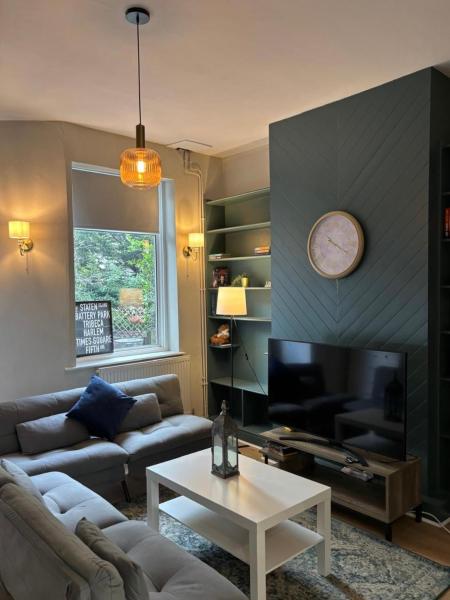 Stylish Four-bed Haven Near Greenwich - London, UK