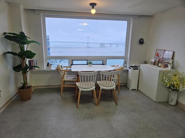 에벤에셀 - Busan