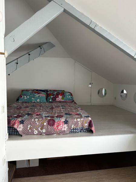 Charmante Chambre Dans Maison Coloniale - Nouméa