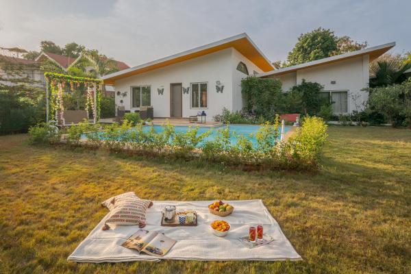 Saffronstays Roselle, Malavli - Pet-friendly Pool Villa With Modern Interiors - Lonavla