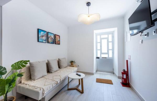 White Apartment, Town Centre - Tavira