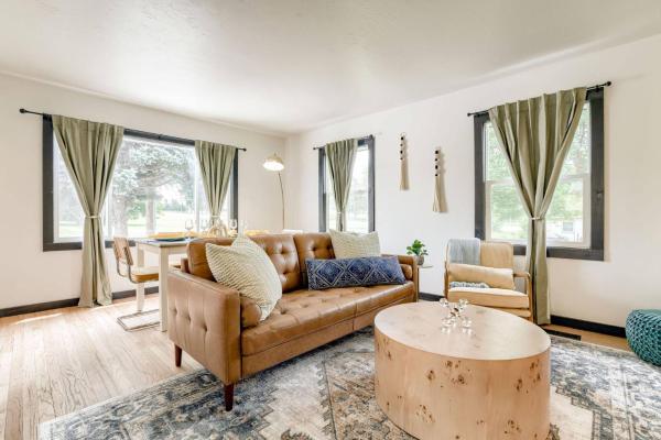 Cozy 5bd | Near Dt | Ping Pong & Outdoor Space - Lincoln, NE