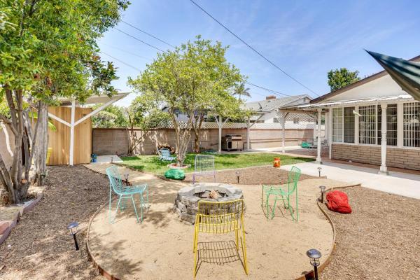 12 Mi To Dtwn La Family Home With Patio And Yard! - South Gate, CA