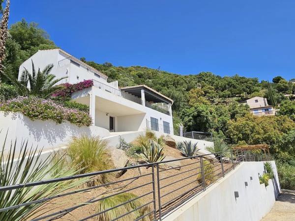 Bastide Cyfran à Cavalaire Sur Mer - La Croix-Valmer