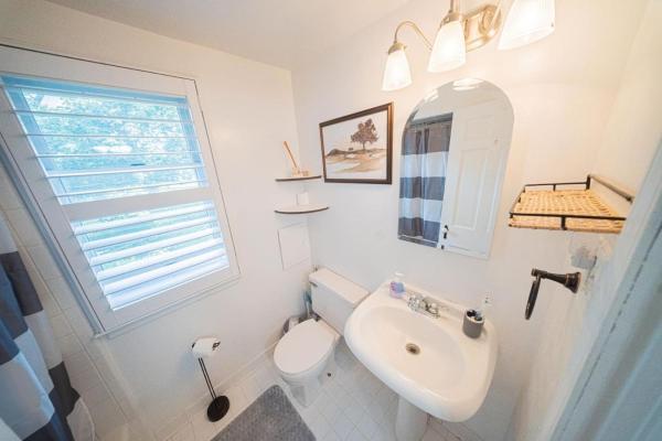 Springwells Park Townhouse Very Cozy - Detroit, MI