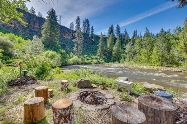 Riverfront And Lake Retreat 9 Mi To Lucky Peak! - Idaho City, ID