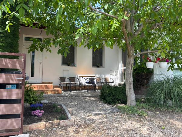 Nyugalom Sziget Vendégház - Siófok