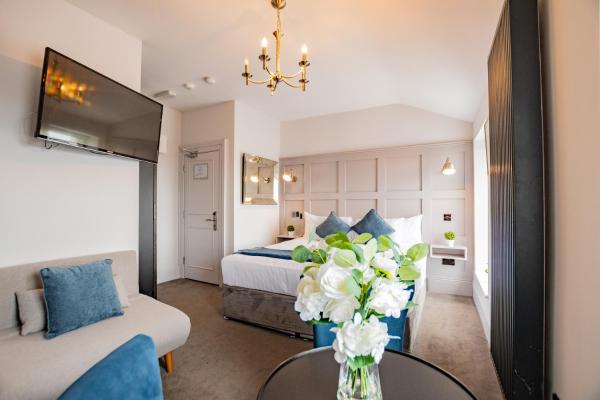 Superb Marina Studio- Sleeps 3 - Dublin