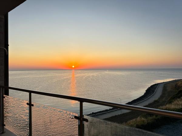 Апартаменти за гости Sun And Stay - Primorsko