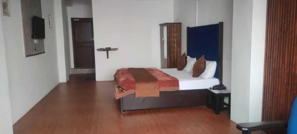 Collection O Summer Hill Railway Junction Formerly Hotel Ganga Palace - 심라