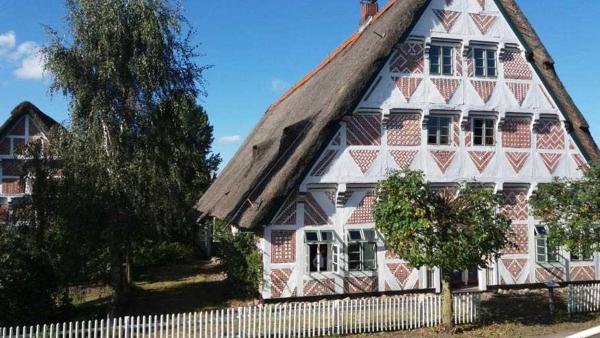 Denkmalgeschütztes Ferienidyll Unter Reet - Harsefeld
