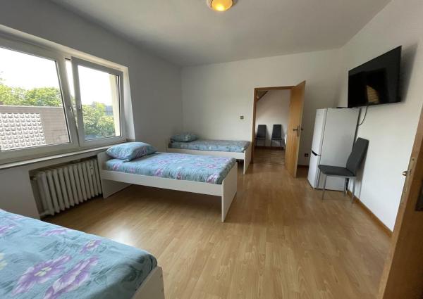 Fully Equipped Apartment With Balcony In Duisburg - Duisbourg