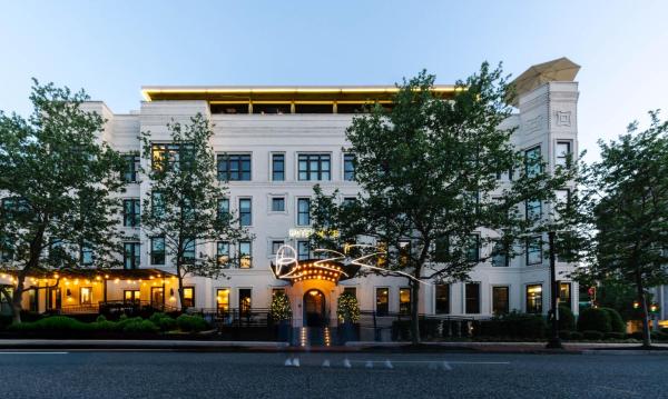 Hotel Hive - Annandale, VA