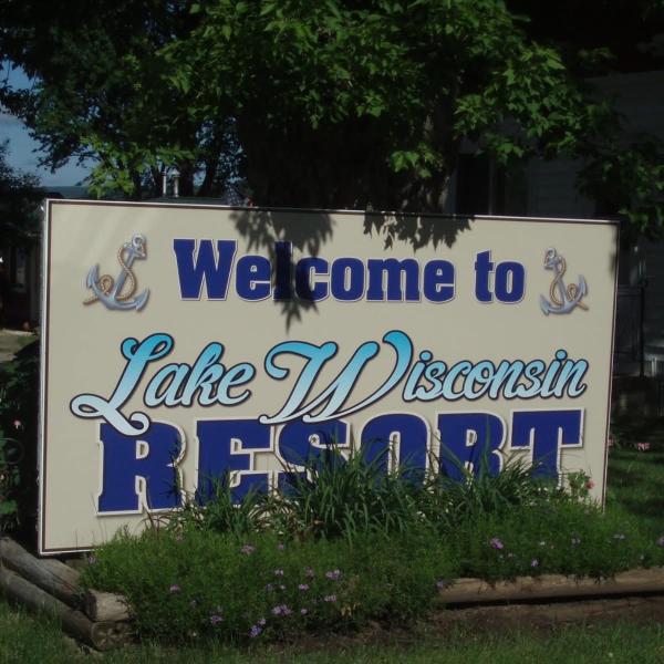 Lake Wisconsin Resort - Wisconsin
