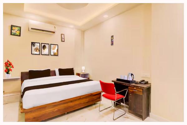 Hotel Nandanas Palace Near Bada Bazar Road - Nainital