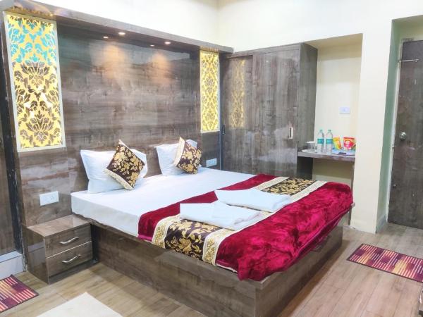 U1 Hotel Family Inn - Aurangabad