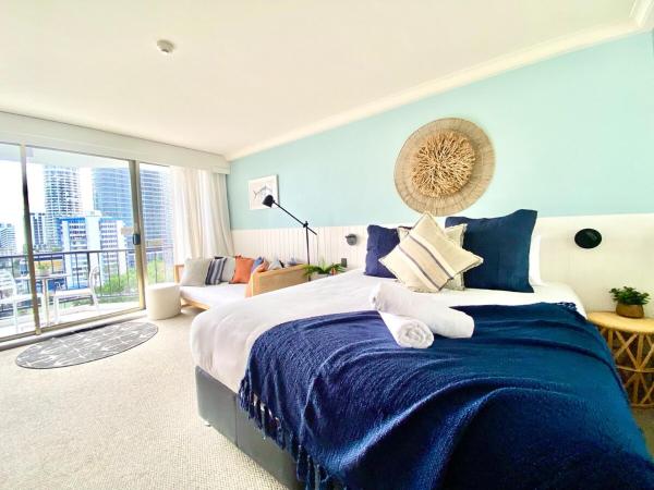 Ocean View Modern Studio On L8 - Surfers Paradise