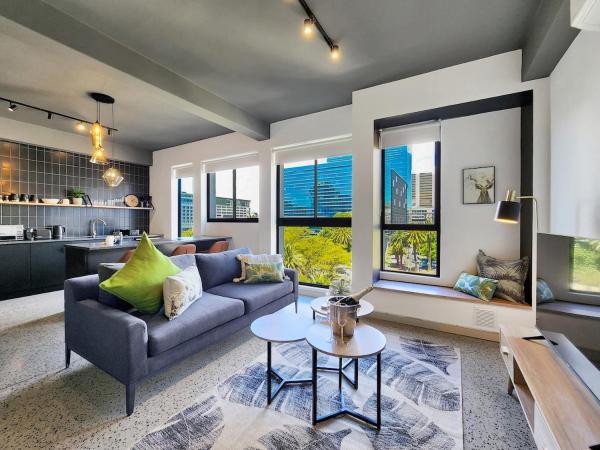 Stylish, Modern, New, Secure Home - Le Cap