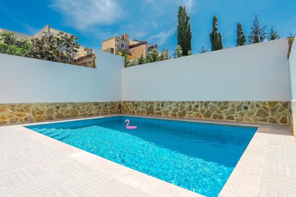 Maisonette With Communal Pool In Qala - Malta
