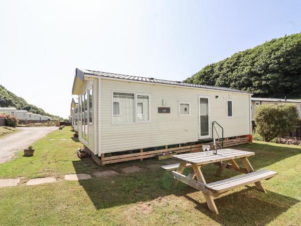 Caravan 7 - Plymouth