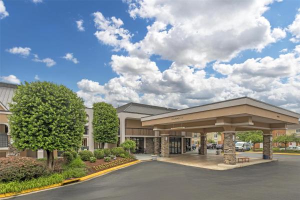 Best Western Dulles Airport Inn - Reston, VA