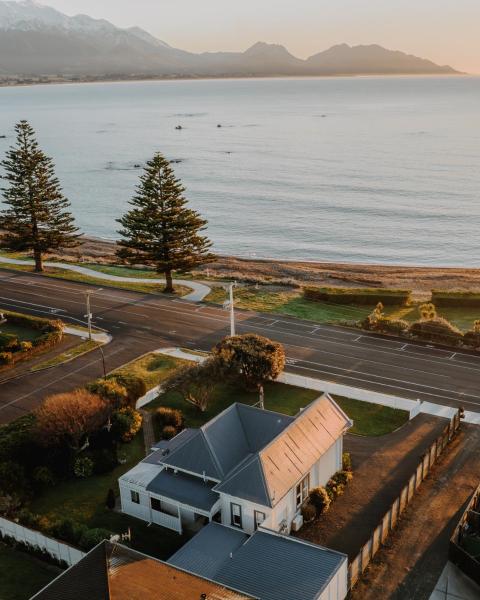 Beachfront Villa, Spacious, Mountain Outlook - Kk87184 - Kaikōura