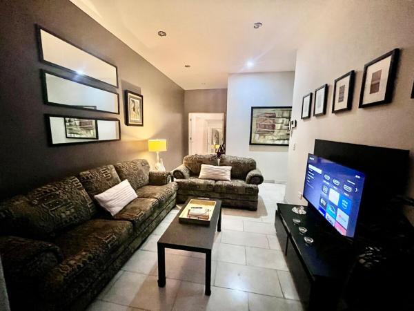 Modern And Elegant House - Sonora